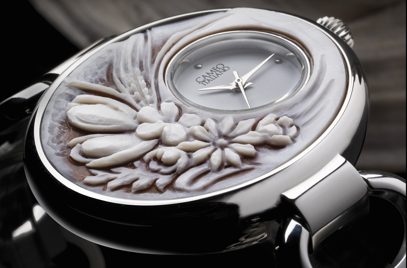 Original cameos embellish watches - VO+ Jewels & Luxury Magazine