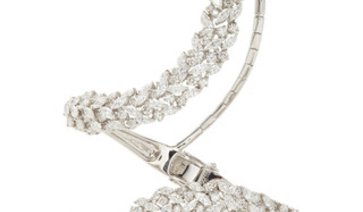 Never Beyond Hand Bracelet by Yeprem - VO+ Jewels & Luxury Magazine
